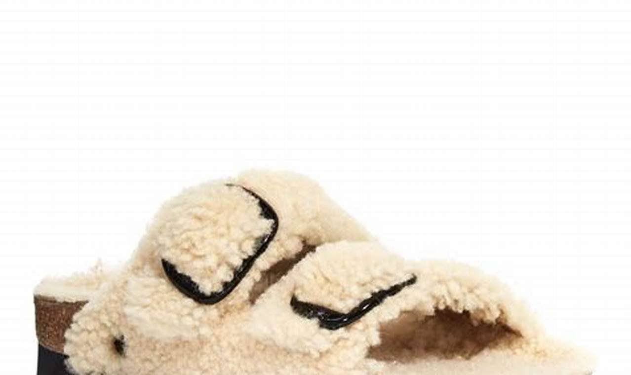 Cozy Comfort: Essential Women's Shearling Slides for Winter Warmth